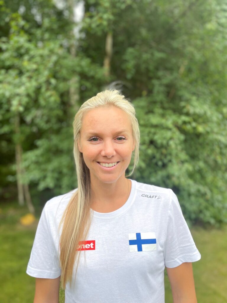 Nina Chydenius tähtää hyvään juoksuun | Gamlakarleby IF